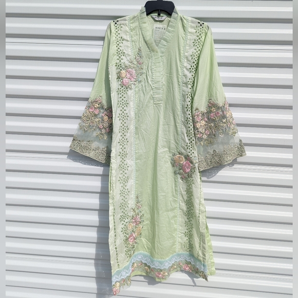 Maria B | Kurtas | Nwt Maria B Cotton Kutra With Gorgeous Embroidery ...